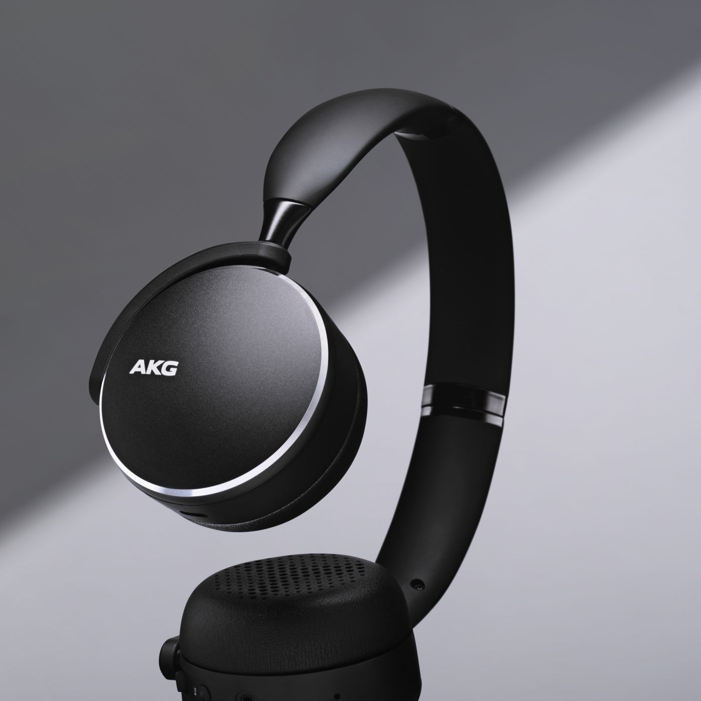 אוזניות AKG Y500 שחור | Samsung Mobile